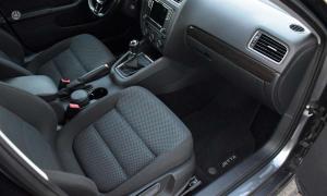 Pelēks Volkswagen Jetta 2017 Viļņa, ar dzinēja tilpumu 1.97 L un nobraukumu 244 tūkst. km par 6880 €, foto 13 vietnē AUTOMOTO.COM.LV