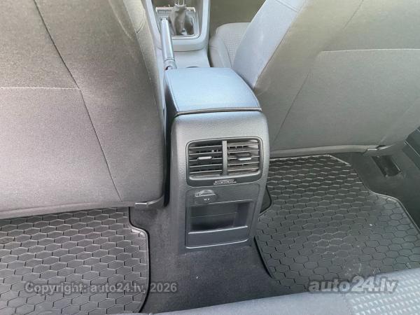 Pelēks Volkswagen Jetta 2017 Tallina, ar dzinēja tilpumu 1.40 L un nobraukumu 116 tūkst. km par 8900 €, foto 8 vietnē AUTOMOTO.COM.LV