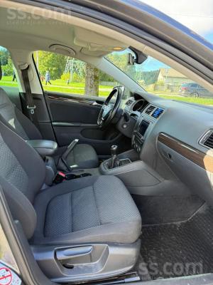 Pelēks Volkswagen Jetta 2018 Rīga, ar dzinēja tilpumu 1.40 L un nobraukumu 159 tūkst. km par 8200 €, foto 10 vietnē AUTOMOTO.COM.LV