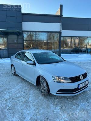 Grey Volkswagen Jetta 2018 in Dobele, with an engine capacity of 1.40 L and mileage of 82 thousand km for 8200 €, photo 6 on AUTOMOTO.COM.LV