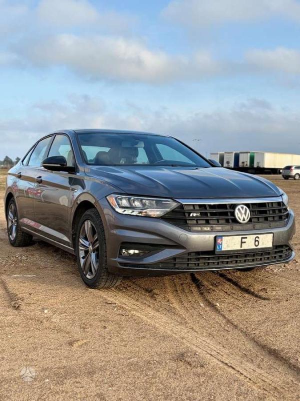 Pelēks Volkswagen Jetta 2019 Viļņa, ar dzinēja tilpumu 1.40 L un nobraukumu 91 tūkst. km par 14500 €, foto 1 vietnē AUTOMOTO.COM.LV