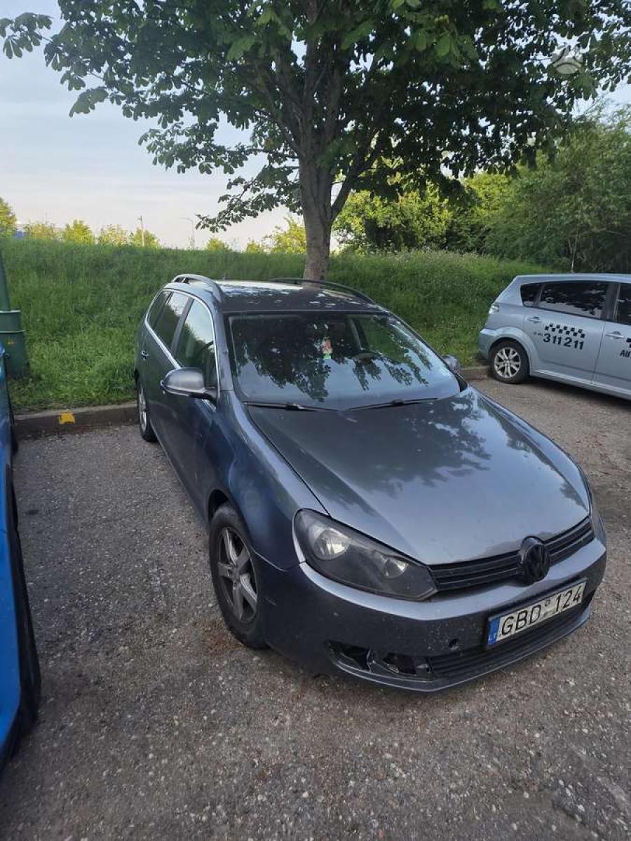 Pelēks Volkswagen Jetta 2009 Klaipėda, ar dzinēja tilpumu 2.50 L un nobraukumu 310 tūkst. km par 1650 €, foto 3 vietnē AUTOMOTO.COM.LV