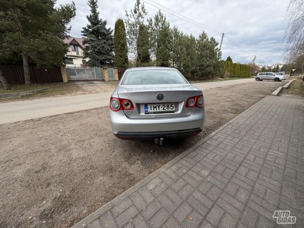 Фольксваген Джетта 2006 в Алитус, объемом двигателя 2.00 л и пробегом 343 тыс. км за 1350 €, фото 4 на AUTOMOTO.COM.LV