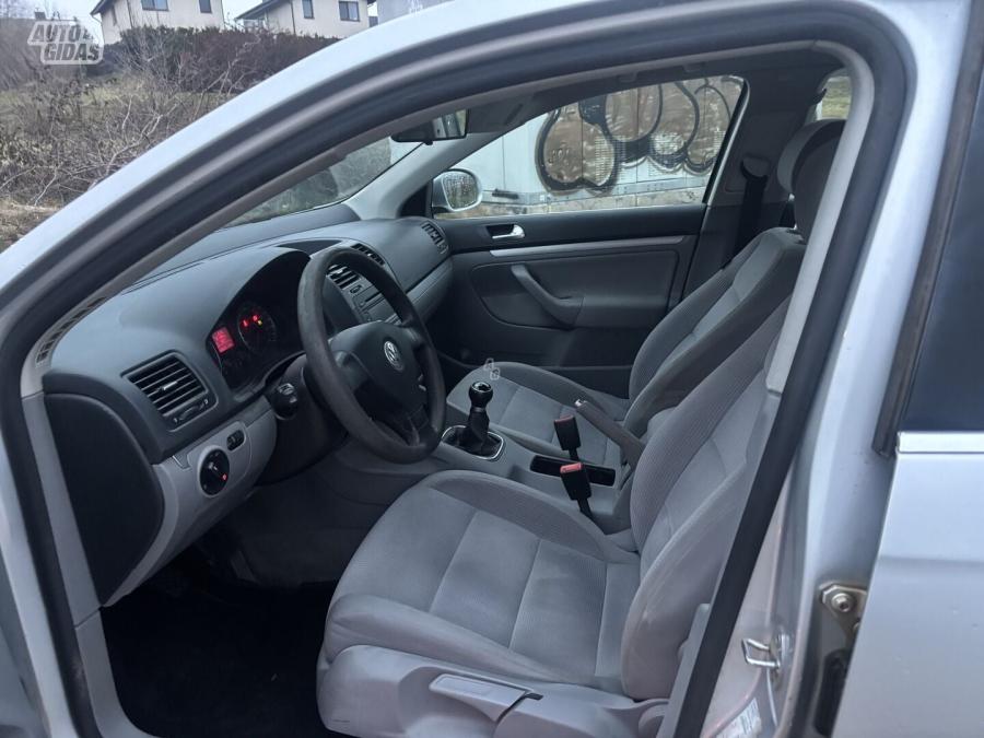 Volkswagen Jetta 2006 in Alytus, with an engine capacity of 2.00 L and mileage of 343 thousand km for 1350 €, photo 10 on AUTOMOTO.COM.LV