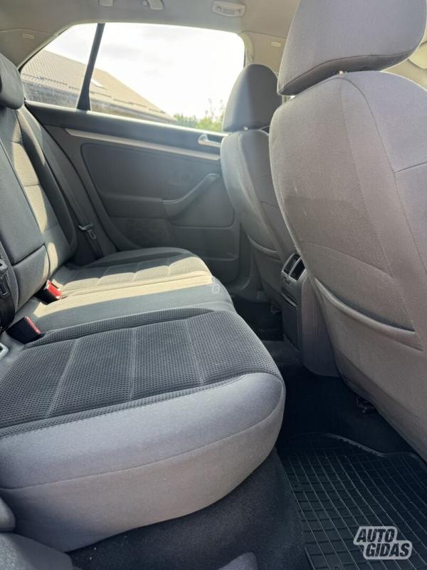 Volkswagen Jetta 2008 Viļņa, ar dzinēja tilpumu 1.90 L un nobraukumu 272 tūkst. km par 1999 €, foto 5 vietnē AUTOMOTO.COM.LV