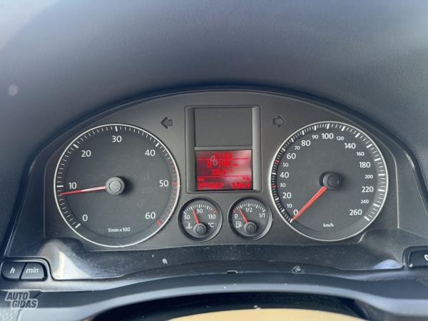 Volkswagen Jetta 2008 Viļņa, ar dzinēja tilpumu 1.90 L un nobraukumu 272 tūkst. km par 1999 €, foto 10 vietnē AUTOMOTO.COM.LV