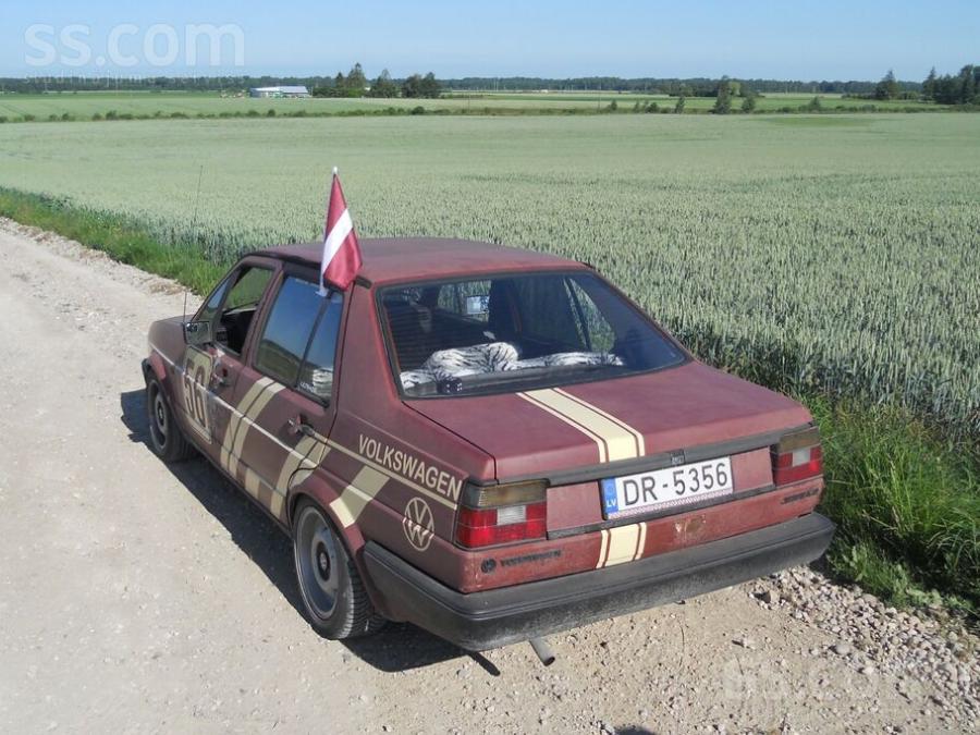 Sarkans Volkswagen Jetta 1984 Jēkabpils, ar dzinēja tilpumu 1.60 L un nobraukumu 40 tūkst. km par 580 €, foto 3 vietnē AUTOMOTO.COM.LV