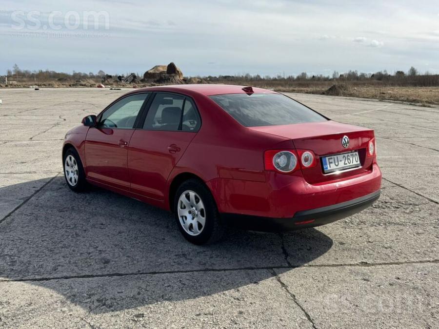 Sarkans Volkswagen Jetta 2006 Rīga, ar dzinēja tilpumu 1.60 L un nobraukumu 0 tūkst. km par 1699 €, foto 4 vietnē AUTOMOTO.COM.LV