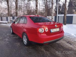 Красный Фольксваген Джетта 2006 в Рига, объемом двигателя 1.60 л и пробегом 227 тыс. км за 1750 €, фото 5 на AUTOMOTO.COM.LV
