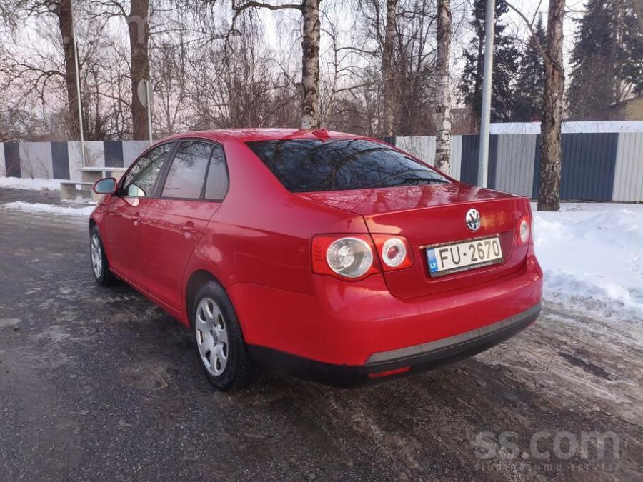 Красный Фольксваген Джетта 2006 в Рига, объемом двигателя 1.60 л и пробегом 227 тыс. км за 1750 €, фото 5 на AUTOMOTO.COM.LV