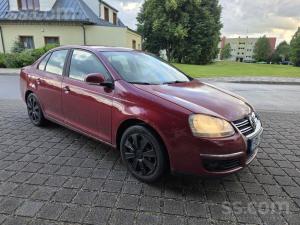 Sarkans Volkswagen Jetta 2008 Rīga, ar dzinēja tilpumu 1.60 L un nobraukumu 148 tūkst. km par 1950 €, foto 3 vietnē AUTOMOTO.COM.LV