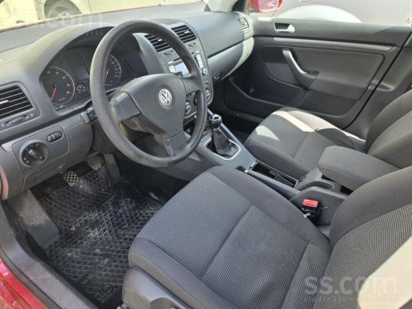 Sarkans Volkswagen Jetta 2008 Rīga, ar dzinēja tilpumu 1.60 L un nobraukumu 148 tūkst. km par 1950 €, foto 8 vietnē AUTOMOTO.COM.LV