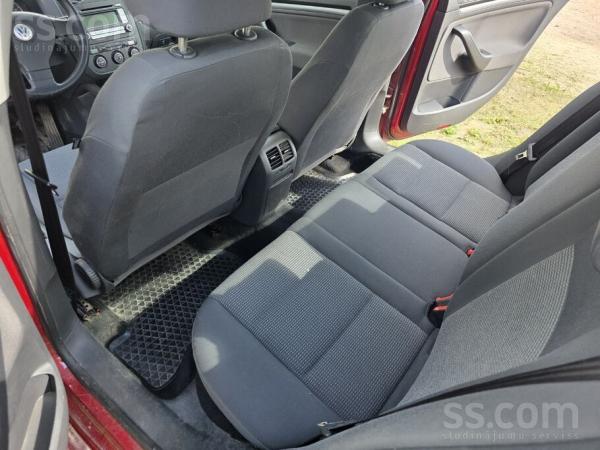 Sarkans Volkswagen Jetta 2008 Rīga, ar dzinēja tilpumu 1.60 L un nobraukumu 148 tūkst. km par 1950 €, foto 9 vietnē AUTOMOTO.COM.LV
