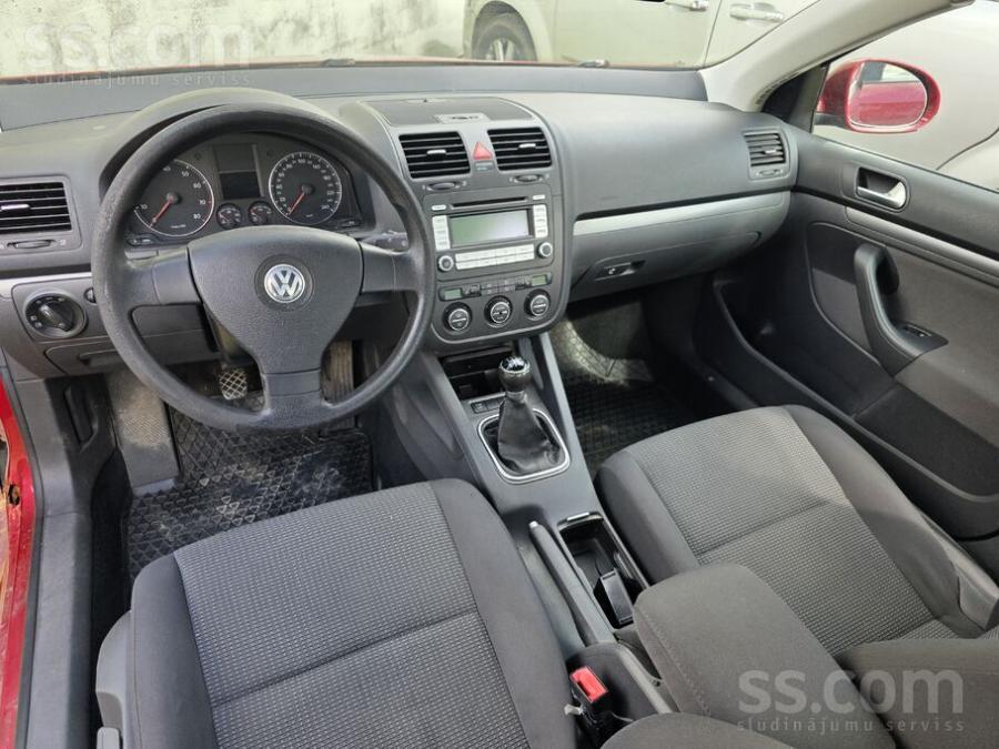Sarkans Volkswagen Jetta 2008 Rīga, ar dzinēja tilpumu 1.60 L un nobraukumu 148 tūkst. km par 1950 €, foto 11 vietnē AUTOMOTO.COM.LV