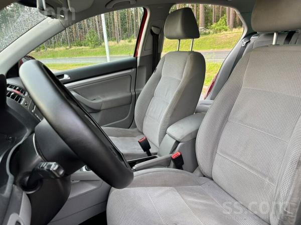 Sarkans Volkswagen Jetta 2008 Rīga, ar dzinēja tilpumu 2.00 L un nobraukumu 205 tūkst. km par 2100 €, foto 8 vietnē AUTOMOTO.COM.LV