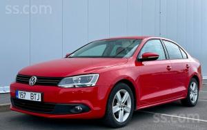 Red Volkswagen Jetta 2013 in Tallinn, with an engine capacity of 1.40 L and mileage of 145 thousand km for 4800 €, photo 1 on AUTOMOTO.COM.LV
