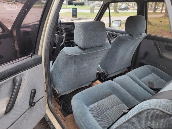 Volkswagen Jetta 1984 Viļņa, ar dzinēja tilpumu 1.80 L un nobraukumu 210 tūkst. km par 1200 €, foto 7 vietnē AUTOMOTO.COM.LV