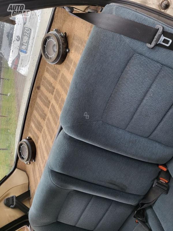 Volkswagen Jetta 1984 Viļņa, ar dzinēja tilpumu 1.80 L un nobraukumu 210 tūkst. km par 1200 €, foto 8 vietnē AUTOMOTO.COM.LV