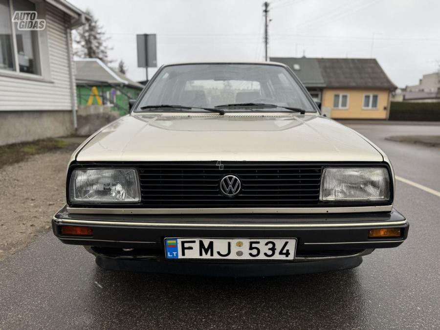 Volkswagen Jetta 1987 Kauņa, ar dzinēja tilpumu 1.80 L un nobraukumu 221 tūkst. km par 1100 €, foto 2 vietnē AUTOMOTO.COM.LV