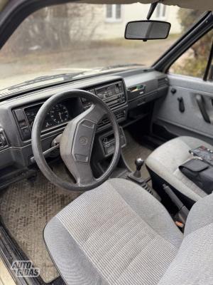 Volkswagen Jetta 1987 Kauņa, ar dzinēja tilpumu 1.80 L un nobraukumu 221 tūkst. km par 1100 €, foto 10 vietnē AUTOMOTO.COM.LV