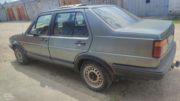 Volkswagen Jetta 1987 Kauņa, ar dzinēja tilpumu 1.60 L un nobraukumu 285 tūkst. km par 430 €, foto 4 vietnē AUTOMOTO.COM.LV