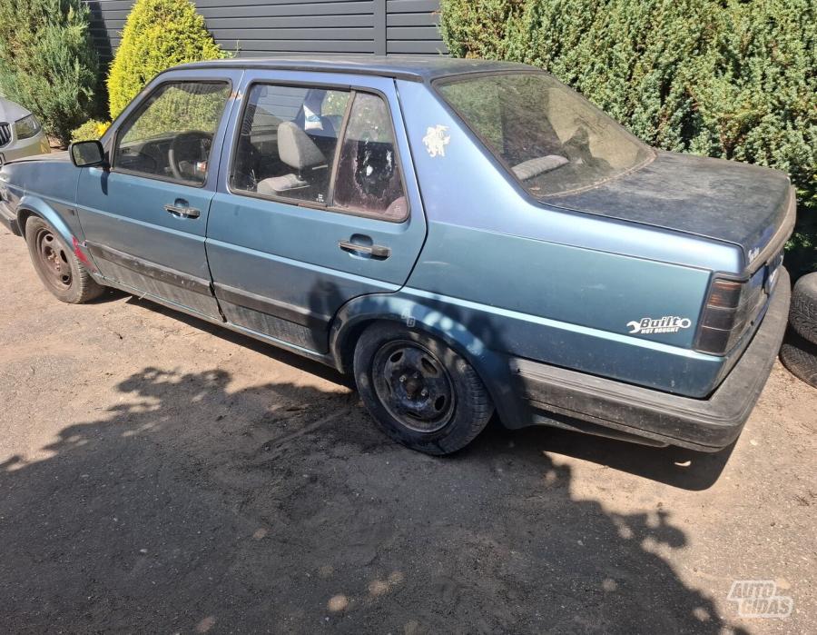 Volkswagen Jetta 1988 in Radviliskis, with an engine capacity of 1.60 L and mileage of 257 thousand km for 180 €, photo 3 on AUTOMOTO.COM.LV