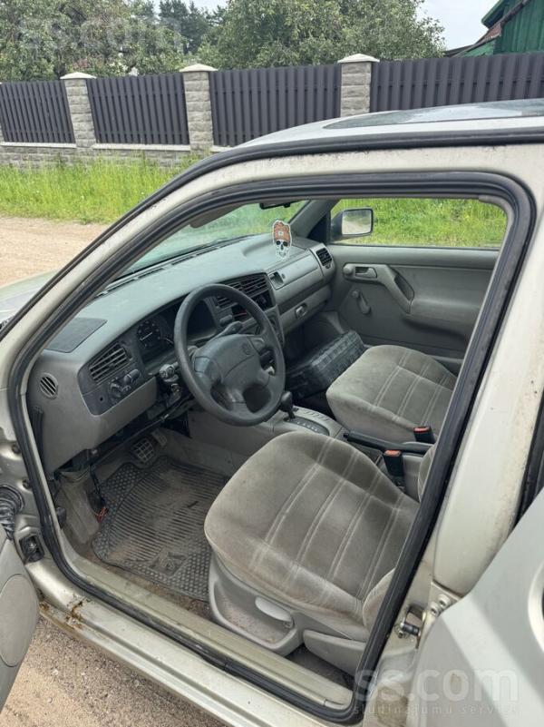 Volkswagen Jetta 1997 Daugavpils, ar dzinēja tilpumu 2.00 L un nobraukumu 230 tūkst. km par 1000 €, foto 7 vietnē AUTOMOTO.COM.LV