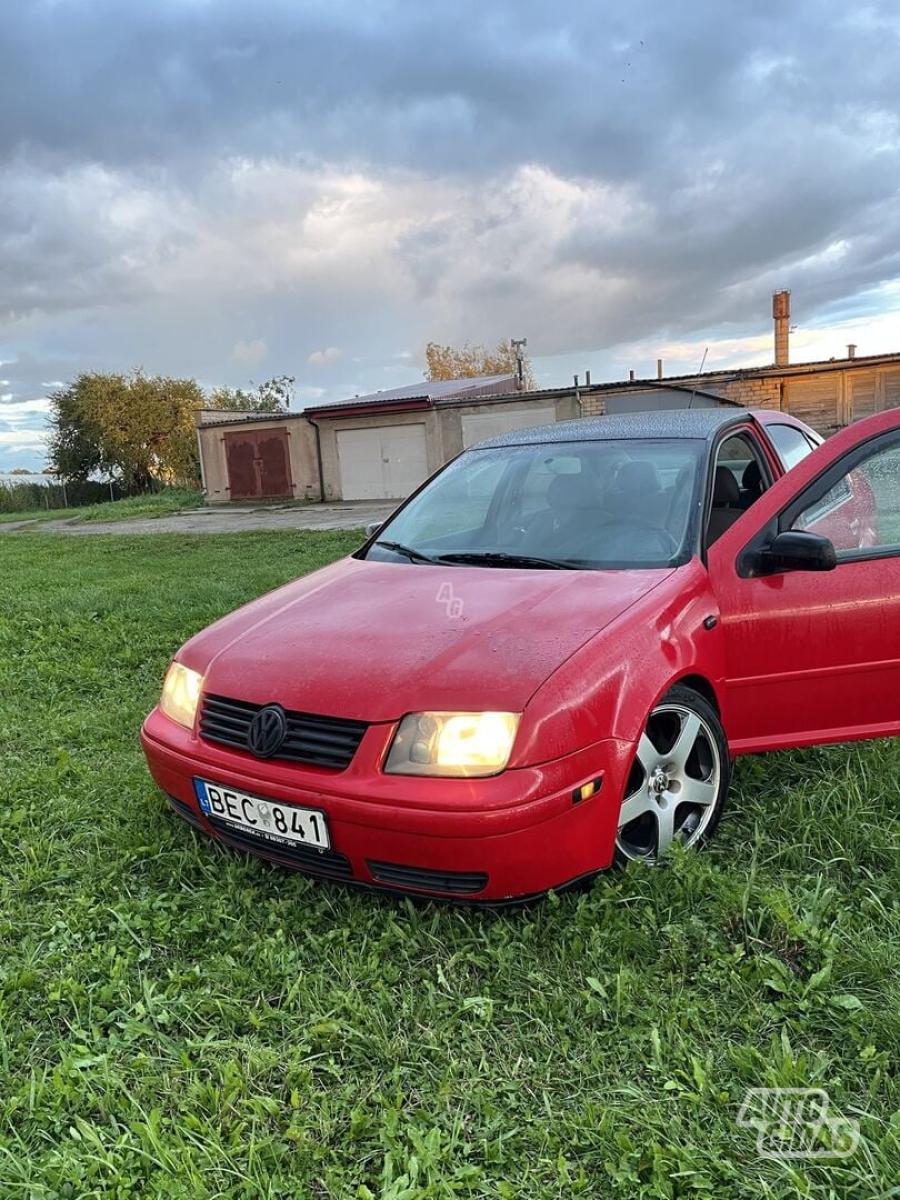 Volkswagen Jetta 1999 in Joniskis, with an engine capacity of 2.00 L and mileage of 288 thousand km for 1300 €, photo 8 on AUTOMOTO.COM.LV