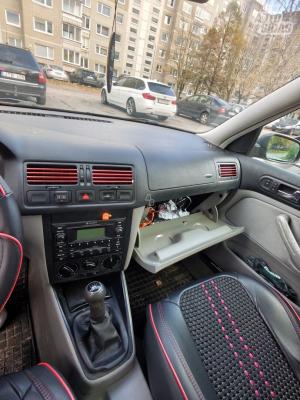 Volkswagen Jetta 2003 in Vilnius, with an engine capacity of 2.00 L and mileage of 285 thousand km for 1000 €, photo 8 on AUTOMOTO.COM.LV