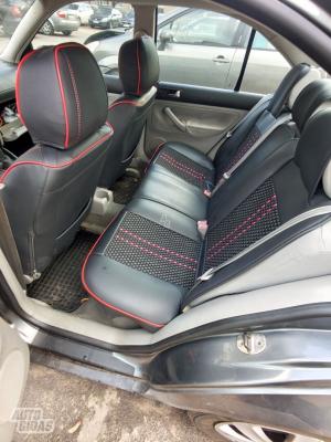 Volkswagen Jetta 2003 in Vilnius, with an engine capacity of 2.00 L and mileage of 285 thousand km for 1000 €, photo 9 on AUTOMOTO.COM.LV