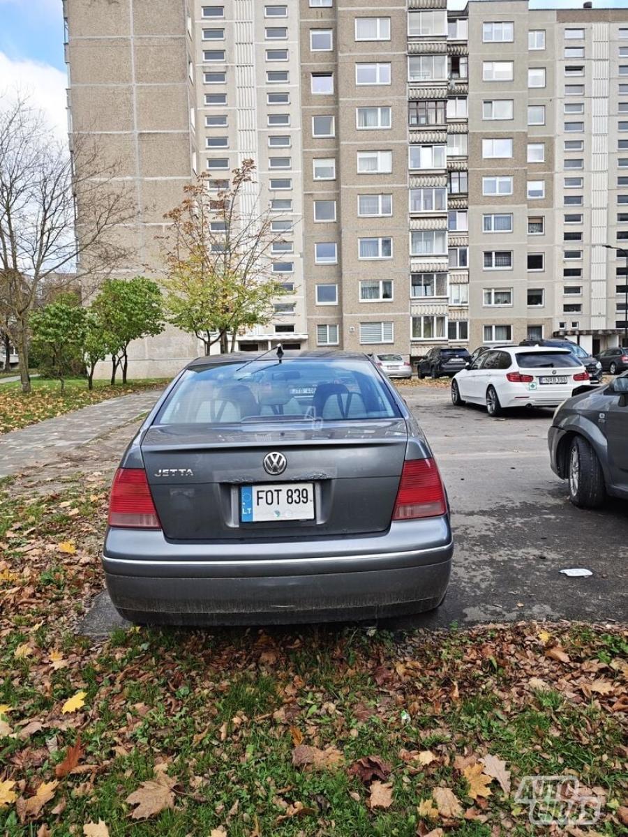 Volkswagen Jetta 2003 in Vilnius, with an engine capacity of 2.00 L and mileage of 285 thousand km for 1000 €, photo 16 on AUTOMOTO.COM.LV
