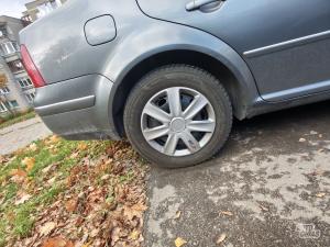 Volkswagen Jetta 2003 in Vilnius, with an engine capacity of 2.00 L and mileage of 285 thousand km for 1000 €, photo 18 on AUTOMOTO.COM.LV