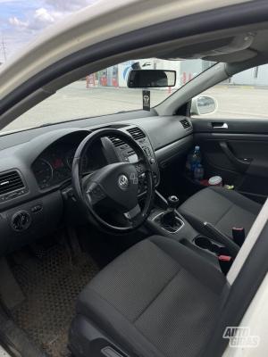 Volkswagen Jetta 2006 Kauņa, ar dzinēja tilpumu 1.90 L un nobraukumu 300 tūkst. km par 550 €, foto 6 vietnē AUTOMOTO.COM.LV
