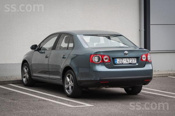 Volkswagen Jetta 2006 Rīga, ar dzinēja tilpumu 1.60 L un nobraukumu 219 tūkst. km par 1950 €, foto 6 vietnē AUTOMOTO.COM.LV