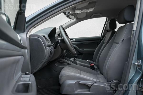 Volkswagen Jetta 2006 Rīga, ar dzinēja tilpumu 1.60 L un nobraukumu 219 tūkst. km par 1950 €, foto 7 vietnē AUTOMOTO.COM.LV