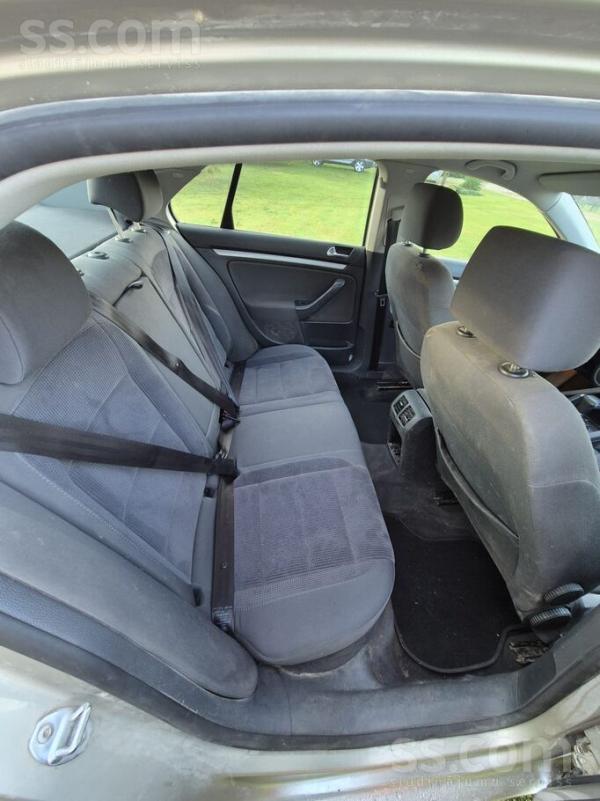 Volkswagen Jetta 2006 Liepāja, ar dzinēja tilpumu 1.90 L un nobraukumu 456 tūkst. km par 1200 €, foto 6 vietnē AUTOMOTO.COM.LV