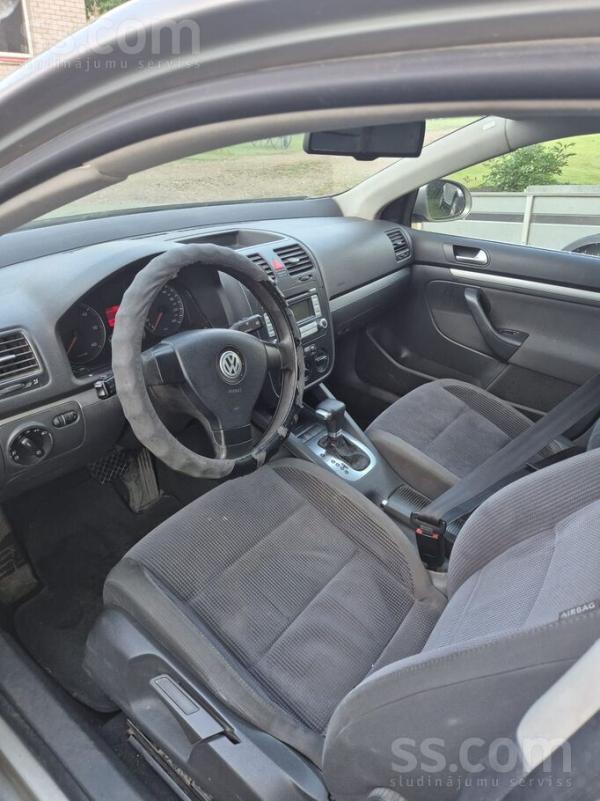 Volkswagen Jetta 2006 in Liepaja, with an engine capacity of 1.90 L and mileage of 456 thousand km for 1200 €, photo 7 on AUTOMOTO.COM.LV