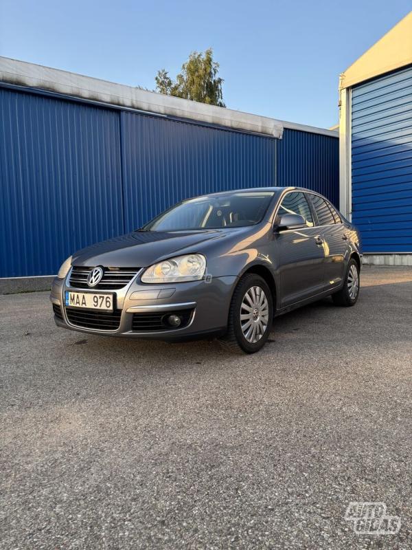 Volkswagen Jetta 2006 Kauņa, ar dzinēja tilpumu 2.00 L un nobraukumu 276 tūkst. km par 1600 €, foto 2 vietnē AUTOMOTO.COM.LV