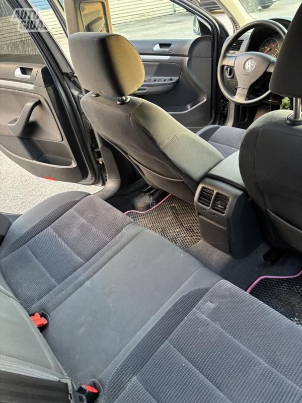 Volkswagen Jetta 2006 in Kaunas, with an engine capacity of 2.00 L and mileage of 276 thousand km for 1600 €, photo 9 on AUTOMOTO.COM.LV