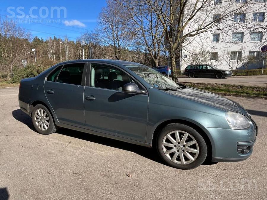 Volkswagen Jetta 2007 in Riga, with an engine capacity of 2.00 L and mileage of 144 thousand km for 850 €, photo 4 on AUTOMOTO.COM.LV