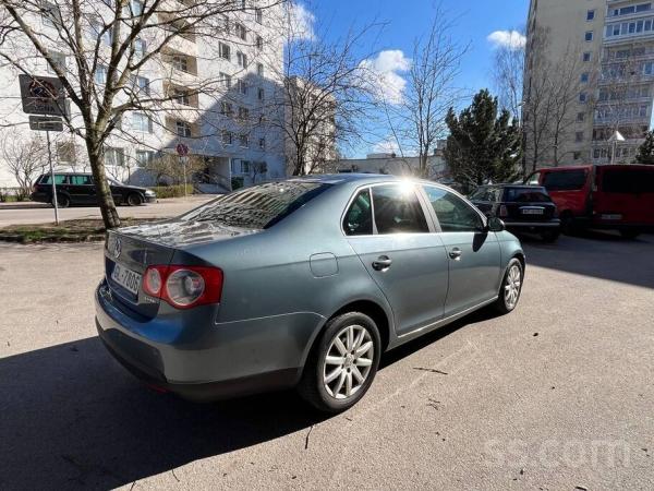 Volkswagen Jetta 2007 in Riga, with an engine capacity of 2.00 L and mileage of 144 thousand km for 850 €, photo 6 on AUTOMOTO.COM.LV