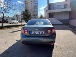 Volkswagen Jetta 2007 in Riga, with an engine capacity of 2.00 L and mileage of 144 thousand km for 850 €, photo 7 on AUTOMOTO.COM.LV