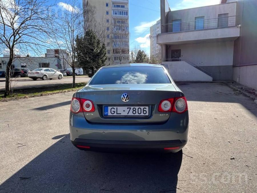 Volkswagen Jetta 2007 in Riga, with an engine capacity of 2.00 L and mileage of 144 thousand km for 850 €, photo 7 on AUTOMOTO.COM.LV