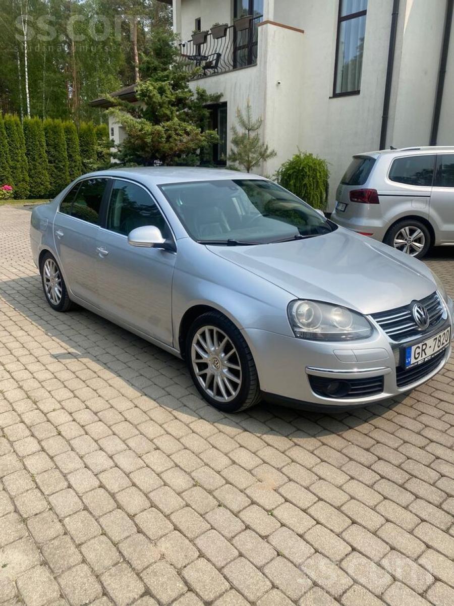 Volkswagen Jetta 2007 Rīga, ar dzinēja tilpumu 1.90 L un nobraukumu 268 tūkst. km par 4800 €, foto 2 vietnē AUTOMOTO.COM.LV