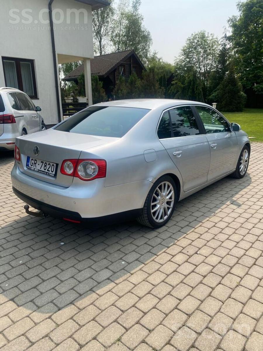 Volkswagen Jetta 2007 Rīga, ar dzinēja tilpumu 1.90 L un nobraukumu 268 tūkst. km par 4800 €, foto 6 vietnē AUTOMOTO.COM.LV