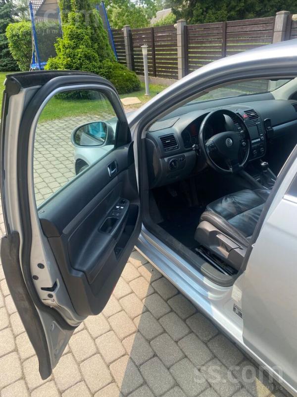 Volkswagen Jetta 2007 Rīga, ar dzinēja tilpumu 1.90 L un nobraukumu 268 tūkst. km par 4800 €, foto 7 vietnē AUTOMOTO.COM.LV