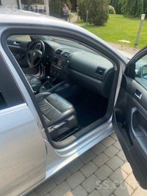 Volkswagen Jetta 2007 Rīga, ar dzinēja tilpumu 1.90 L un nobraukumu 268 tūkst. km par 4800 €, foto 10 vietnē AUTOMOTO.COM.LV