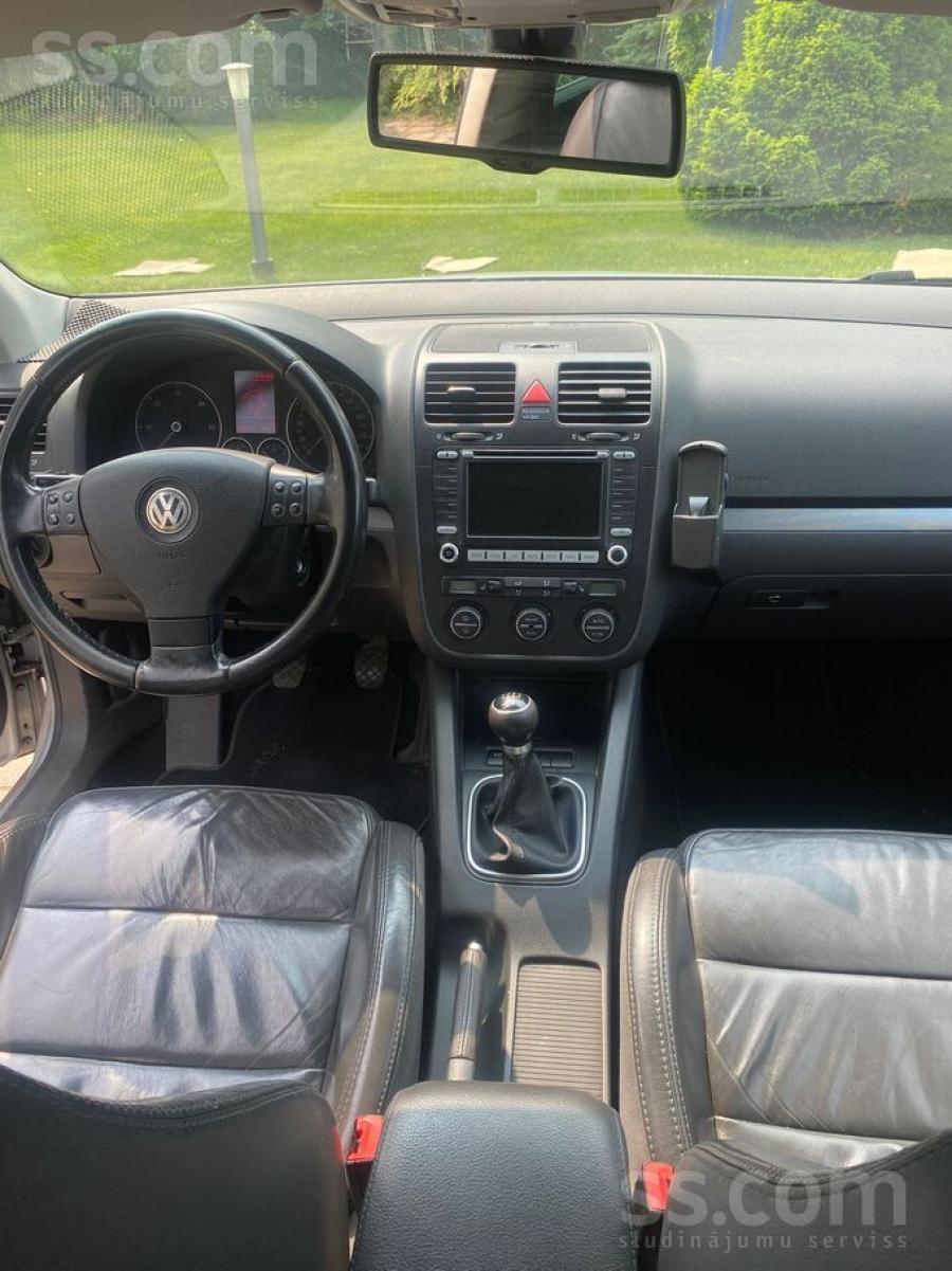 Volkswagen Jetta 2007 Rīga, ar dzinēja tilpumu 1.90 L un nobraukumu 268 tūkst. km par 4800 €, foto 11 vietnē AUTOMOTO.COM.LV