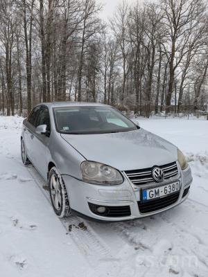 Volkswagen Jetta 2007 Tukums, ar dzinēja tilpumu 1.60 L un nobraukumu 285 tūkst. km par 1000 €, foto 2 vietnē AUTOMOTO.COM.LV