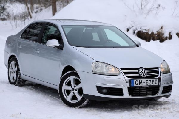 Volkswagen Jetta 2007 in Tukums, with an engine capacity of 1.60 L and mileage of 285 thousand km for 1690 €, photo 2 on AUTOMOTO.COM.LV